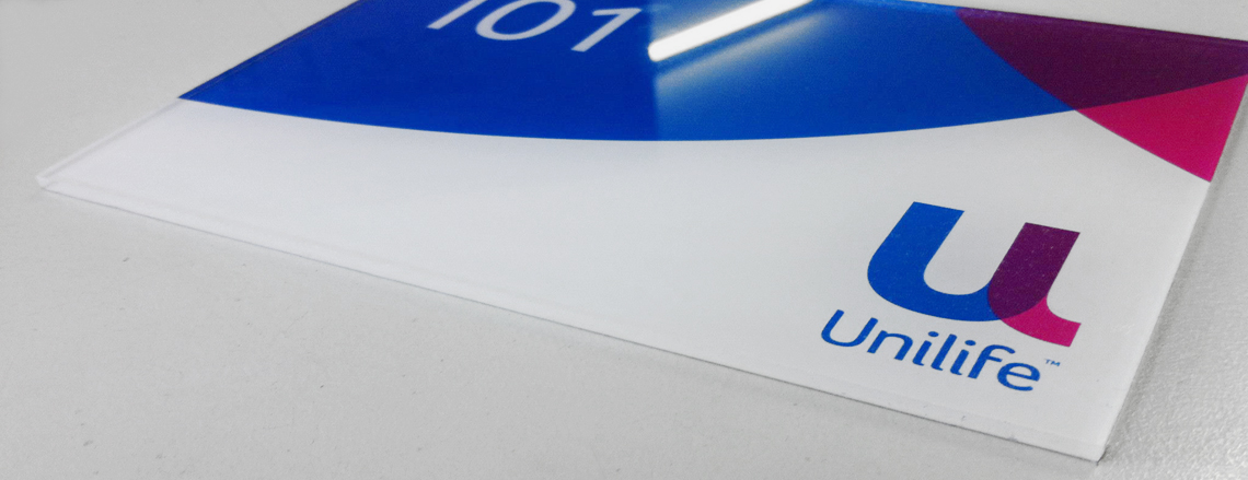 Office Walls Signs UK | Glass Plaques & Acrylic Signs – Bespoke Office ...