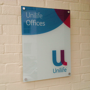 Office Walls Signs UK | Glass Plaques & Acrylic Signs – Bespoke Office ...